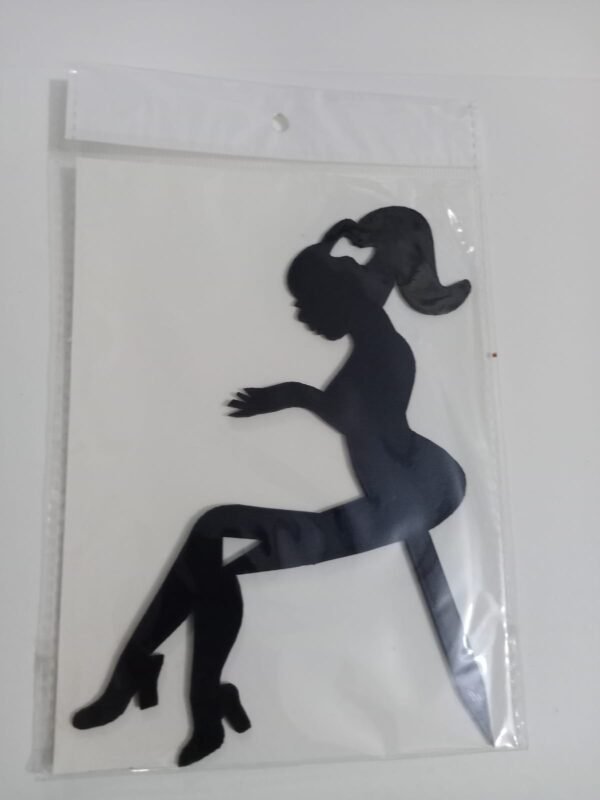 Black Lady Topper – Baker's Solution